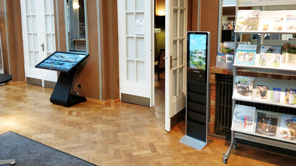 Von der Bestellung bis zum Aufbau: Die spannende Reise eines Infoterminals - neusta tourism Blog